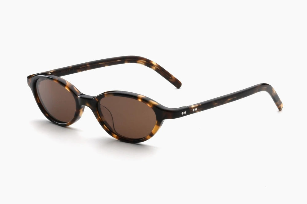 Akila | Alien in Tortoise Sunglasses - twelvesixtynine